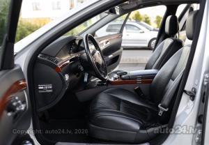 Pelēks Mercedes-Benz S-Class 2007 Tallina, ar dzinēja tilpumu 3.00 L un nobraukumu 368 tūkst. km par 6999 €, foto 11 vietnē AUTOMOTO.COM.LV
