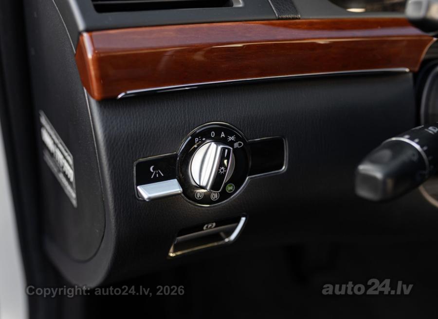 Pelēks Mercedes-Benz S-Class 2007 Tallina, ar dzinēja tilpumu 3.00 L un nobraukumu 368 tūkst. km par 6999 €, foto 19 vietnē AUTOMOTO.COM.LV