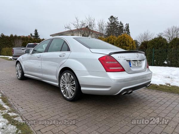 Pelēks Mercedes-Benz S-Class 2008 Tallina, ar dzinēja tilpumu 3.00 L un nobraukumu 322 tūkst. km par 6900 €, foto 4 vietnē AUTOMOTO.COM.LV