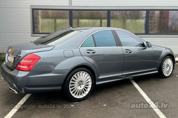 Pelēks Mercedes-Benz S-Class 2008 Tallina, ar dzinēja tilpumu 3.00 L un nobraukumu 260 tūkst. km par 16000 €, foto 2 vietnē AUTOMOTO.COM.LV
