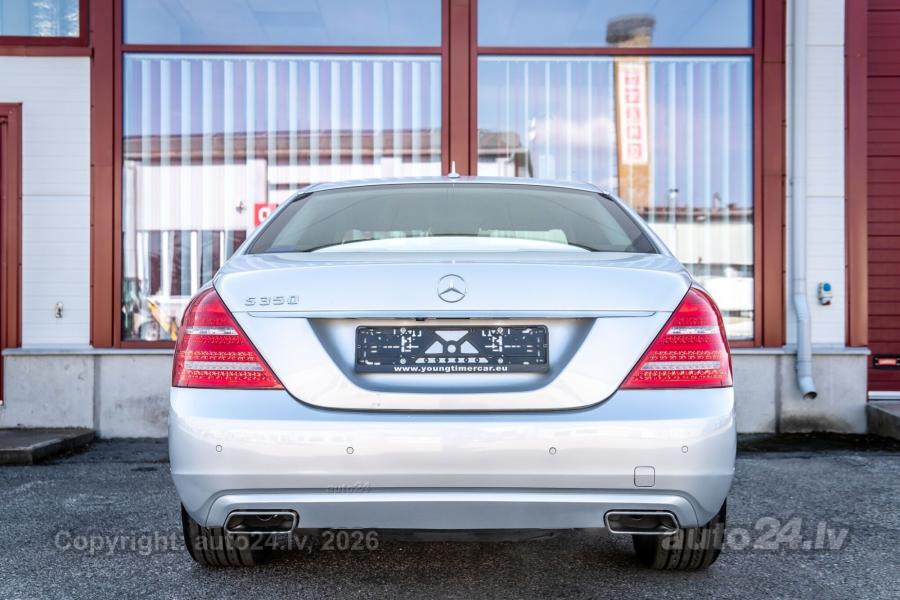 Pelēks Mercedes-Benz S-Class 2010 Valga, ar dzinēja tilpumu 3.50 L un nobraukumu 50 tūkst. km par 17950 €, foto 9 vietnē AUTOMOTO.COM.LV