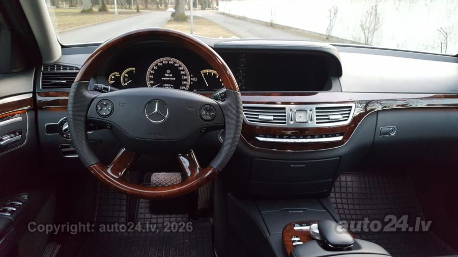 Pelēks Mercedes-Benz S-Class 2010 Tallina, ar dzinēja tilpumu 3.00 L un nobraukumu 290 tūkst. km par 9900 €, foto 7 vietnē AUTOMOTO.COM.LV