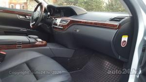 Pelēks Mercedes-Benz S-Class 2010 Tallina, ar dzinēja tilpumu 3.00 L un nobraukumu 290 tūkst. km par 9900 €, foto 9 vietnē AUTOMOTO.COM.LV