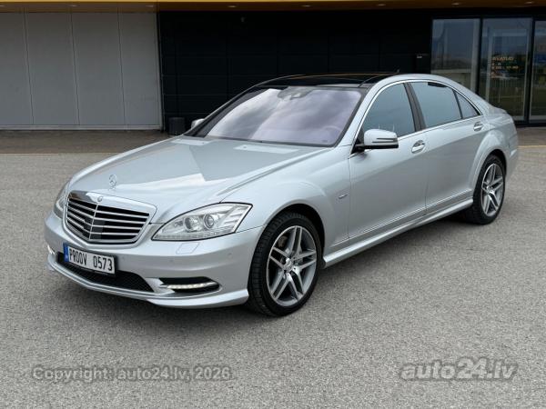 Grey Mercedes-Benz S-Class 2011 in Tallinn, with an engine capacity of 4.70 L and mileage of 274 thousand km for 18900 €, photo 2 on AUTOMOTO.COM.LV
