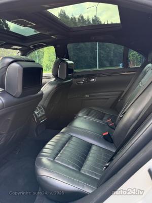 Pelēks Mercedes-Benz S-Class 2012 Tallina, ar dzinēja tilpumu 3.50 L un nobraukumu 317 tūkst. km par 12499 €, foto 14 vietnē AUTOMOTO.COM.LV