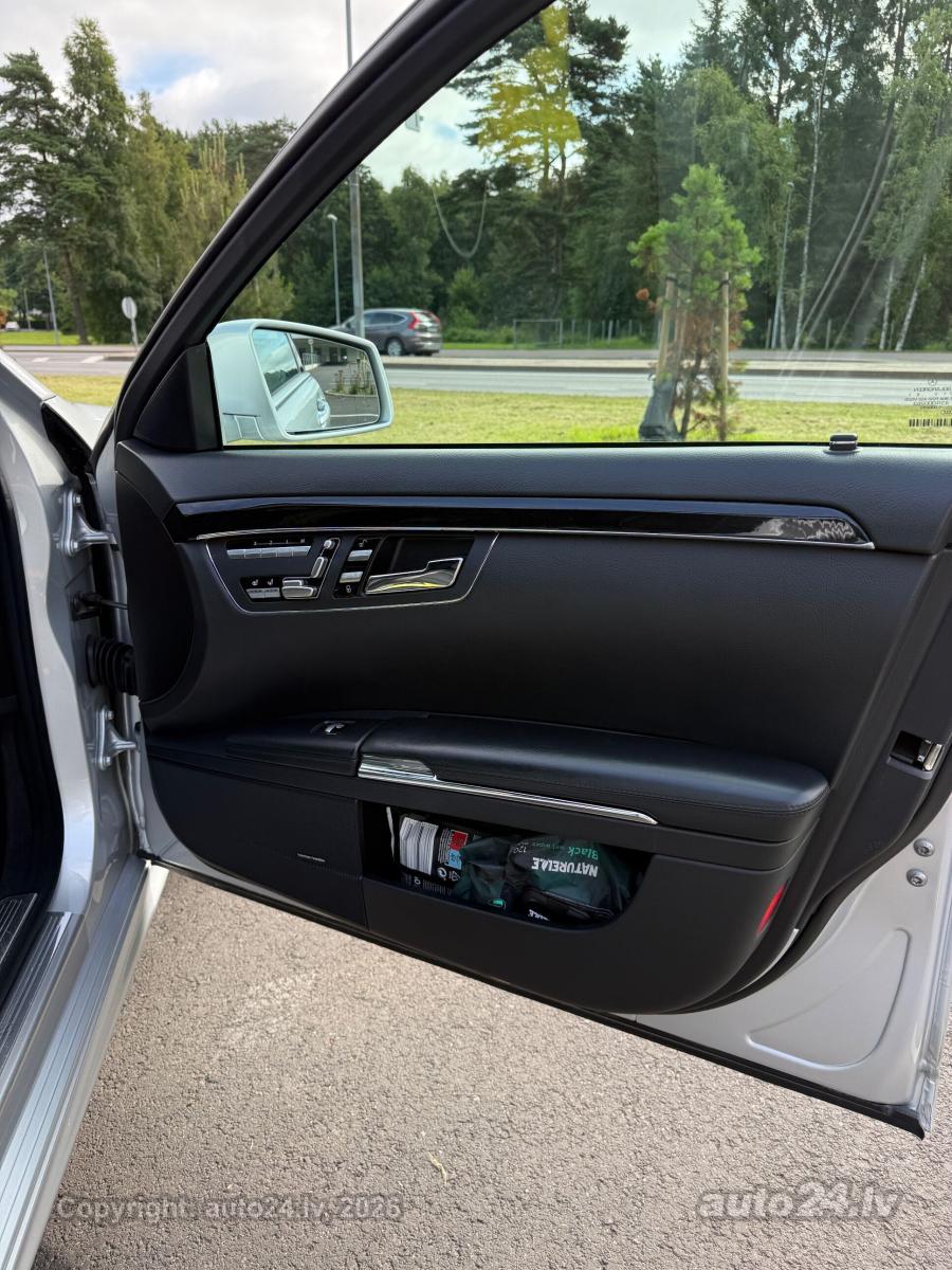 Pelēks Mercedes-Benz S-Class 2012 Tallina, ar dzinēja tilpumu 3.50 L un nobraukumu 317 tūkst. km par 12499 €, foto 15 vietnē AUTOMOTO.COM.LV