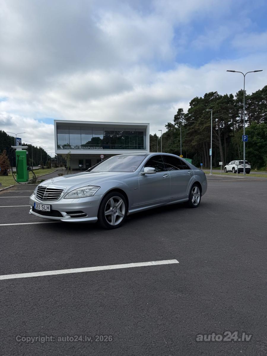 Pelēks Mercedes-Benz S-Class 2012 Tallina, ar dzinēja tilpumu 3.50 L un nobraukumu 317 tūkst. km par 12499 €, foto 28 vietnē AUTOMOTO.COM.LV