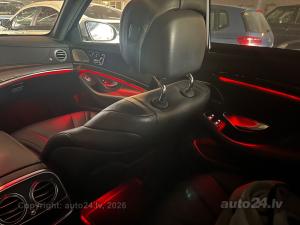 Pelēks Mercedes-Benz S-Class 2014 Tallina, ar dzinēja tilpumu 4.70 L un nobraukumu 281 tūkst. km par 28000 €, foto 9 vietnē AUTOMOTO.COM.LV