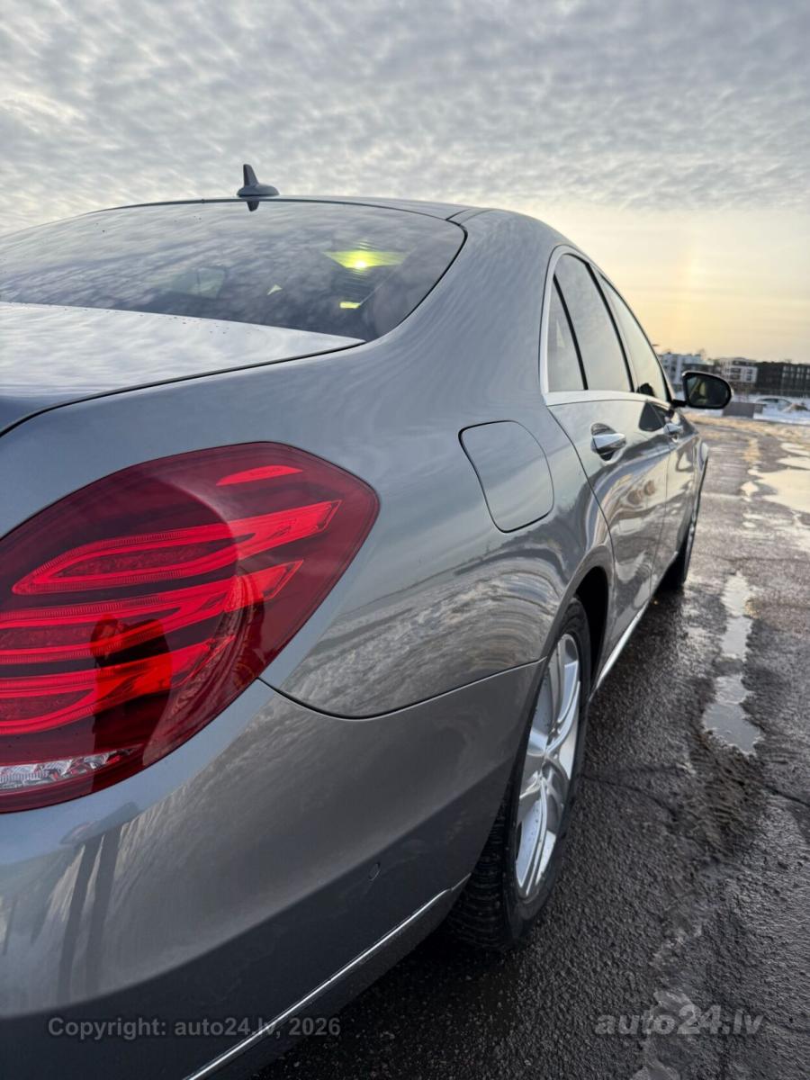 Grey Mercedes-Benz S-Class 2015 in Tallinn, with an engine capacity of 3.00 L and mileage of 122 thousand km for 24900 €, photo 4 on AUTOMOTO.COM.LV