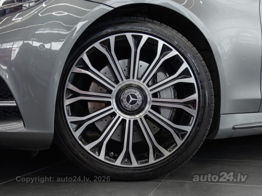 Grey Mercedes-Benz S-Class 2017 in Tallinn, with an engine capacity of 3.00 L and mileage of 212 thousand km for 32900 €, photo 16 on AUTOMOTO.COM.LV