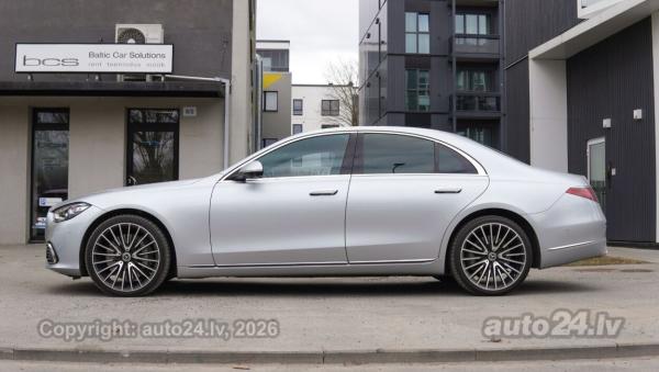 Grey Mercedes-Benz S-Class 2021 in Tallinn, with an engine capacity of 3.00 L and mileage of 59 thousand km for 79900 €, photo 5 on AUTOMOTO.COM.LV
