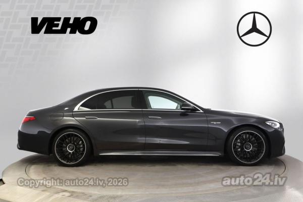 Pelēks Mercedes-Benz S-Class 2023 Tallina, ar dzinēja tilpumu 4.00 L un nobraukumu 26 tūkst. km par 189900 €, foto 2 vietnē AUTOMOTO.COM.LV
