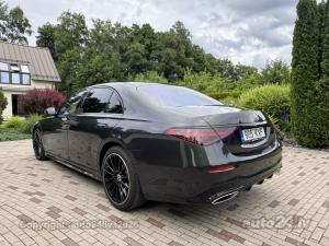 Pelēks Mercedes-Benz S-Class 2023 Tallina, ar dzinēja tilpumu 4.00 L un nobraukumu 50 tūkst. km par 124900 €, foto 5 vietnē AUTOMOTO.COM.LV