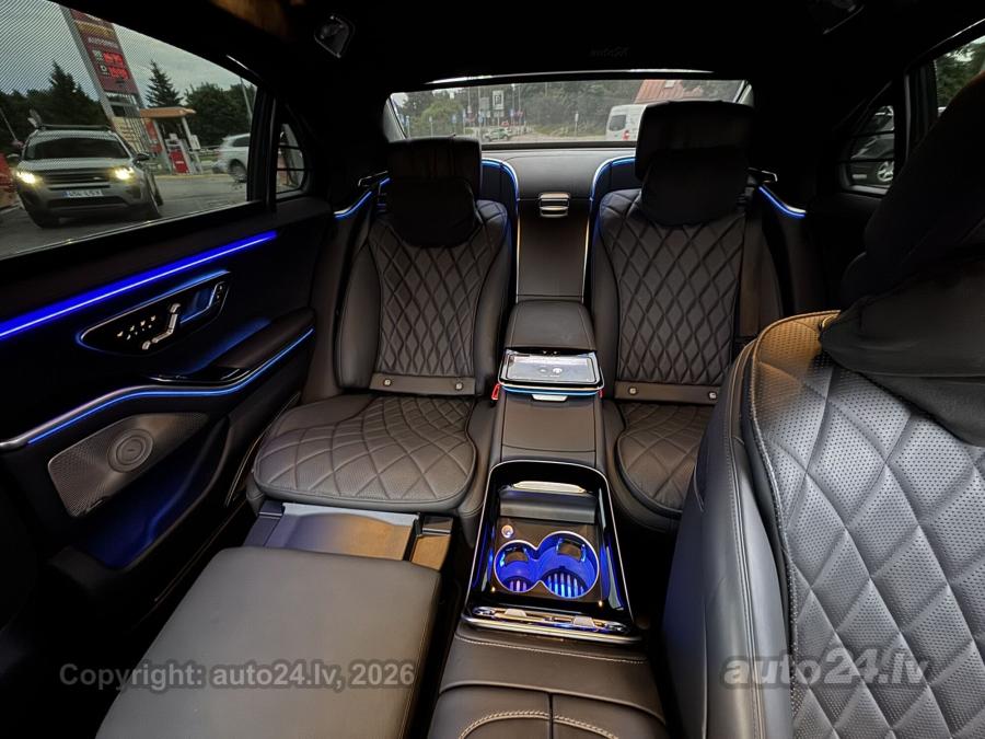 Pelēks Mercedes-Benz S-Class 2023 Tallina, ar dzinēja tilpumu 4.00 L un nobraukumu 50 tūkst. km par 124900 €, foto 10 vietnē AUTOMOTO.COM.LV