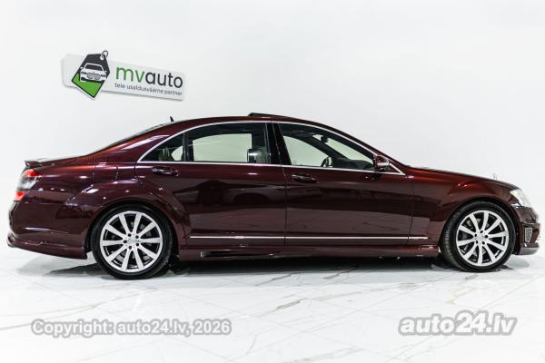 Red Mercedes-Benz S-Class 2006 in Tallinn, with an engine capacity of 4.70 L and mileage of 345 thousand km for 7990 €, photo 10 on AUTOMOTO.COM.LV