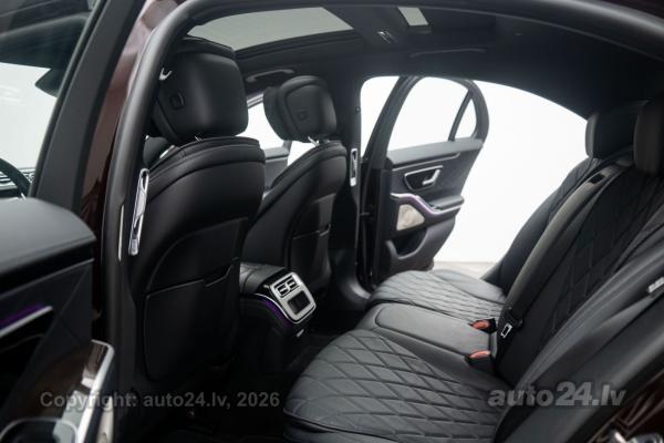 Red Mercedes-Benz S-Class 2021 in Tallinn, with an engine capacity of 3.00 L and mileage of 44 thousand km for 74899 €, photo 9 on AUTOMOTO.COM.LV