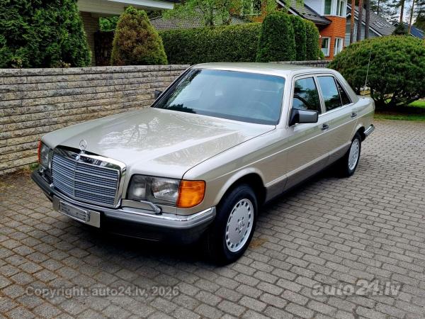 Mercedes-Benz S-Class 1985 Tallina, ar dzinēja tilpumu 3.80 L un nobraukumu 223 tūkst. km par 14500 €, foto 1 vietnē AUTOMOTO.COM.LV