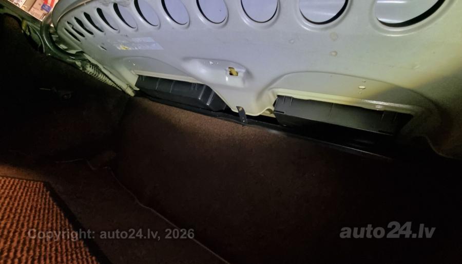 Мерседес С Класс 1985 в Таллин, объемом двигателя 3.80 л и пробегом 223 тыс. км за 14500 €, фото 11 на AUTOMOTO.COM.LV