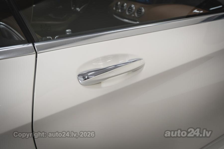 White Mercedes-Benz S-Class 2014 in Tartu, with an engine capacity of 4.70 L and mileage of 120 thousand km for 49000 €, photo 12 on AUTOMOTO.COM.LV