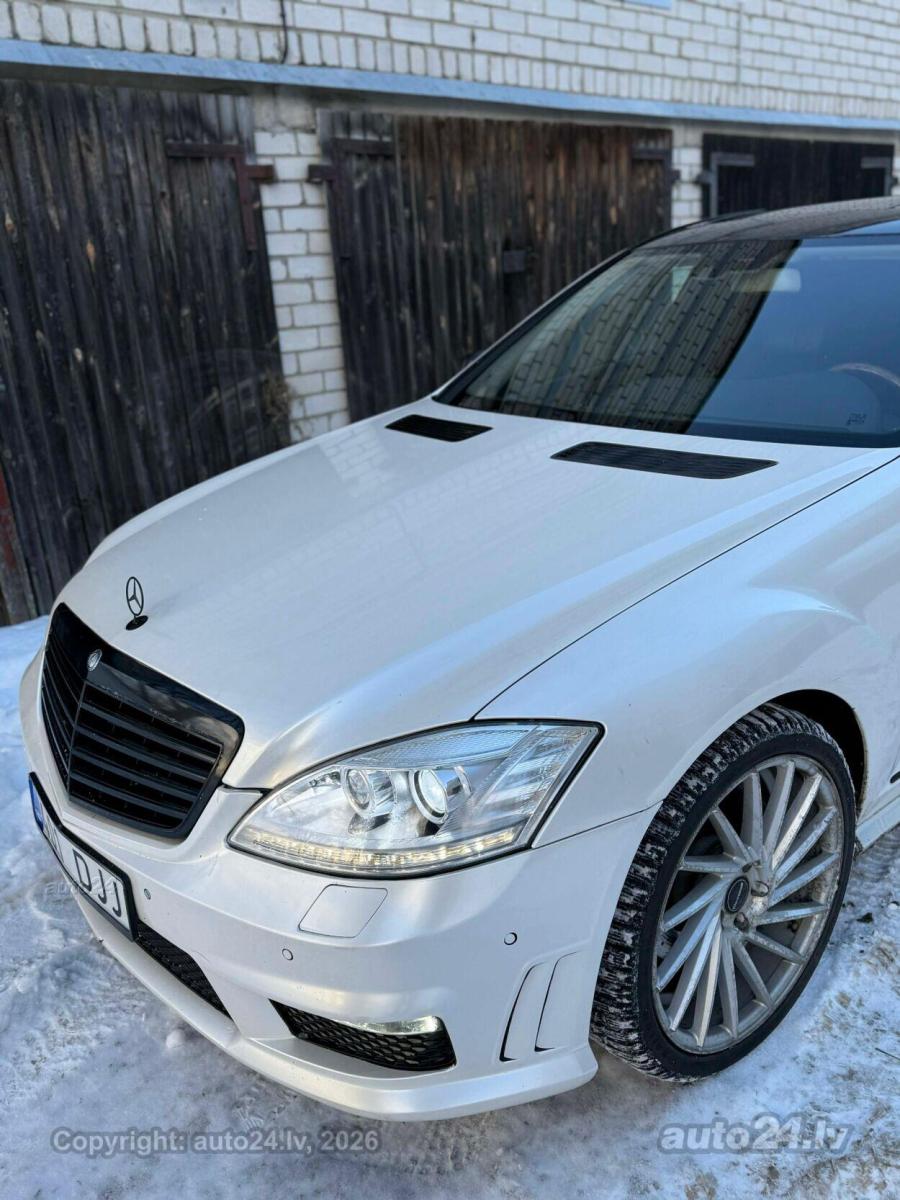 Balts Mercedes-Benz S-Class 2007 Tallina, ar dzinēja tilpumu 3.00 L un nobraukumu 373 tūkst. km par 7999 €, foto 2 vietnē AUTOMOTO.COM.LV