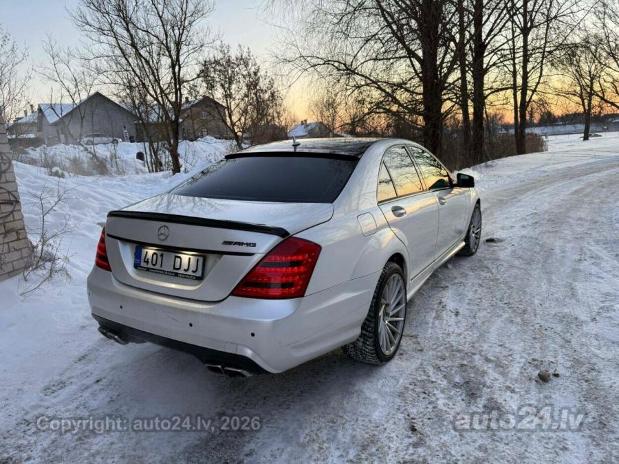 Balts Mercedes-Benz S-Class 2007 Tallina, ar dzinēja tilpumu 3.00 L un nobraukumu 373 tūkst. km par 7999 €, foto 9 vietnē AUTOMOTO.COM.LV