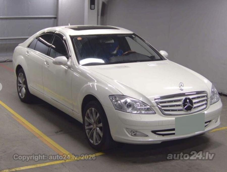 Balts Mercedes-Benz S-Class 2008 Tallina, ar dzinēja tilpumu 5.50 L un nobraukumu 79 tūkst. km par 11200 €, foto 1 vietnē AUTOMOTO.COM.LV