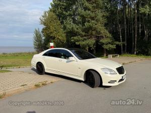 Белый Мерседес С Класс 2011 в Таллин, объемом двигателя 3.00 л и пробегом 250 тыс. км за 17500 €, фото 3 на AUTOMOTO.COM.LV