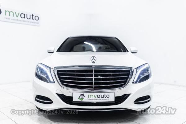 White Mercedes-Benz S-Class 2014 in Tallinn, with an engine capacity of 4.70 L and mileage of 191 thousand km for 24990 €, photo 4 on AUTOMOTO.COM.LV