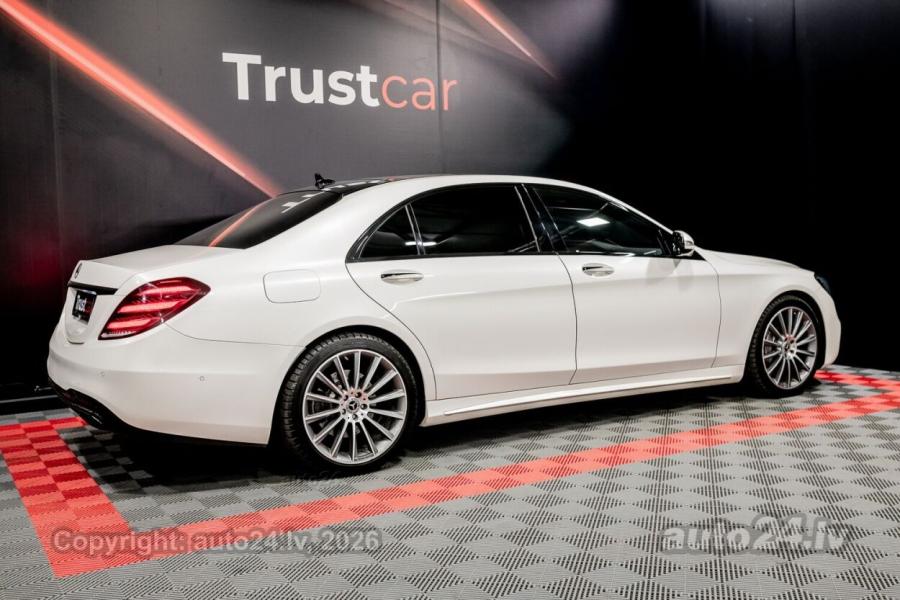 White Mercedes-Benz S-Class 2018 in Parnu, with an engine capacity of 2.90 L and mileage of 183 thousand km for 44900 €, photo 10 on AUTOMOTO.COM.LV