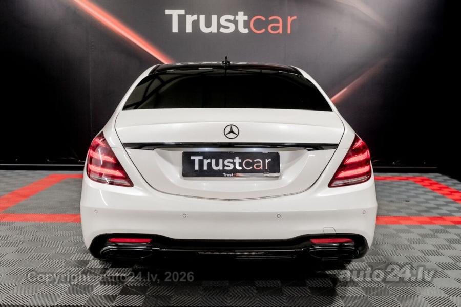 White Mercedes-Benz S-Class 2018 in Parnu, with an engine capacity of 2.90 L and mileage of 183 thousand km for 44900 €, photo 11 on AUTOMOTO.COM.LV