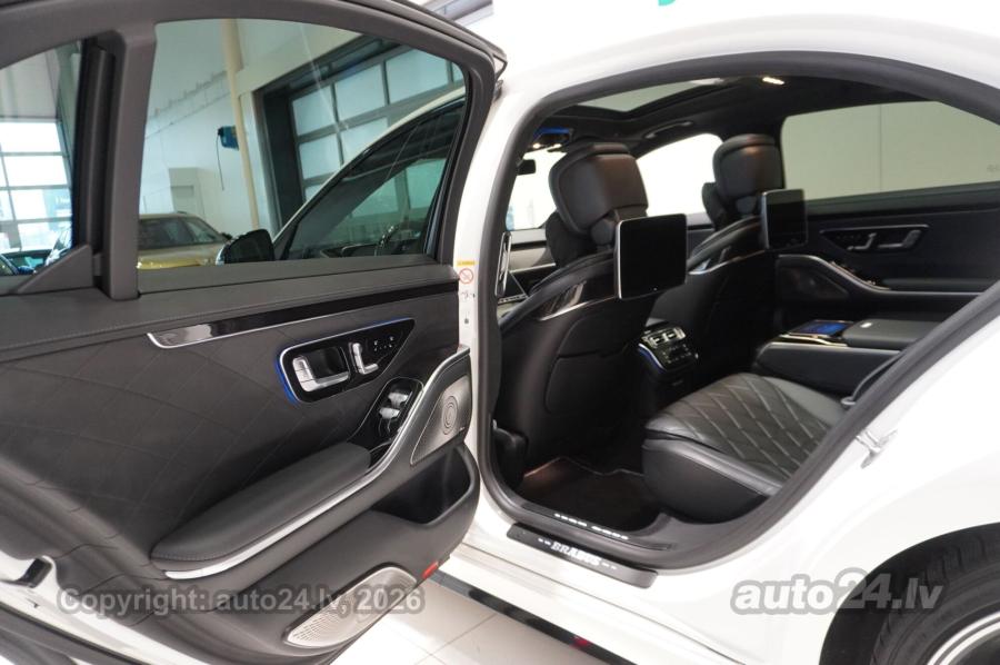 White Mercedes-Benz S-Class 2022 in Tallinn, with an engine capacity of 3.00 L and mileage of 61 thousand km for 92000 €, photo 10 on AUTOMOTO.COM.LV