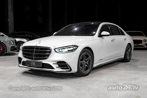 Balts Mercedes-Benz S-Class 2023 Rīga, ar dzinēja tilpumu 4.00 L un nobraukumu 68 tūkst. km par 125840 €, foto 1 vietnē AUTOMOTO.COM.LV