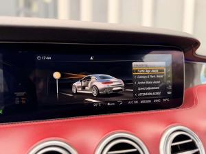 Черный Мерседес S63 AMG 2014 в Клайпеда, объемом двигателя 5.46 л и пробегом 151 тыс. км за 40000 €, фото 38 на AUTOMOTO.COM.LV