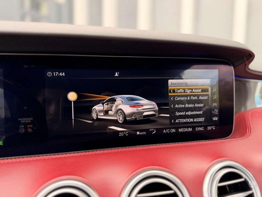 Черный Мерседес S63 AMG 2014 в Клайпеда, объемом двигателя 5.46 л и пробегом 151 тыс. км за 40000 €, фото 38 на AUTOMOTO.COM.LV