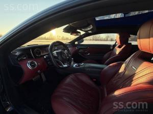 Melns Mercedes-Benz S63 AMG 2015 Rīga, ar dzinēja tilpumu 5.50 L un nobraukumu 59 tūkst. km par 59990 €, foto 5 vietnē AUTOMOTO.COM.LV