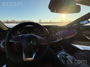 Melns Mercedes-Benz S63 AMG 2015 Rīga, ar dzinēja tilpumu 5.50 L un nobraukumu 59 tūkst. km par 59990 €, foto 10 vietnē AUTOMOTO.COM.LV