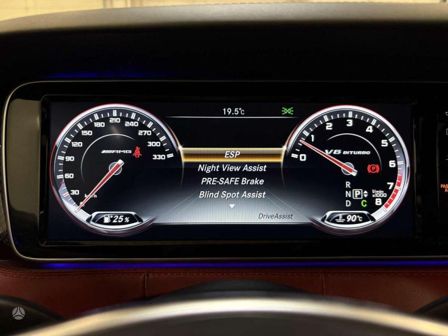 Черный Мерседес S63 AMG 2015 в Вильнюс, объемом двигателя 5.46 л и пробегом 98 тыс. км за 54990 €, фото 31 на AUTOMOTO.COM.LV