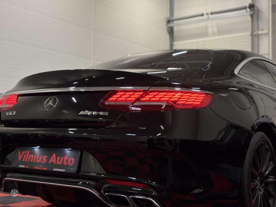 Черный Мерседес S63 AMG 2015 в Вильнюс, объемом двигателя 5.46 л и пробегом 98 тыс. км за 54990 €, фото 9 на AUTOMOTO.COM.LV