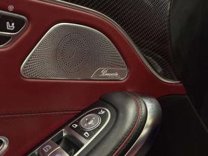 Черный Мерседес S63 AMG 2015 в Вильнюс, объемом двигателя 5.46 л и пробегом 98 тыс. км за 54990 €, фото 15 на AUTOMOTO.COM.LV