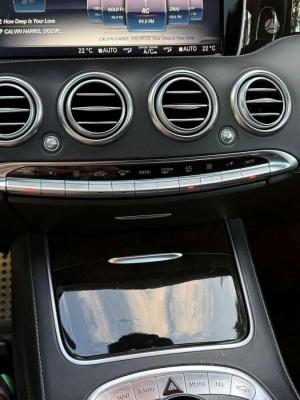 Черный Мерседес S63 AMG 2016 в Укмерге, объемом двигателя 5.46 л и пробегом 155 тыс. км за 49500 €, фото 19 на AUTOMOTO.COM.LV