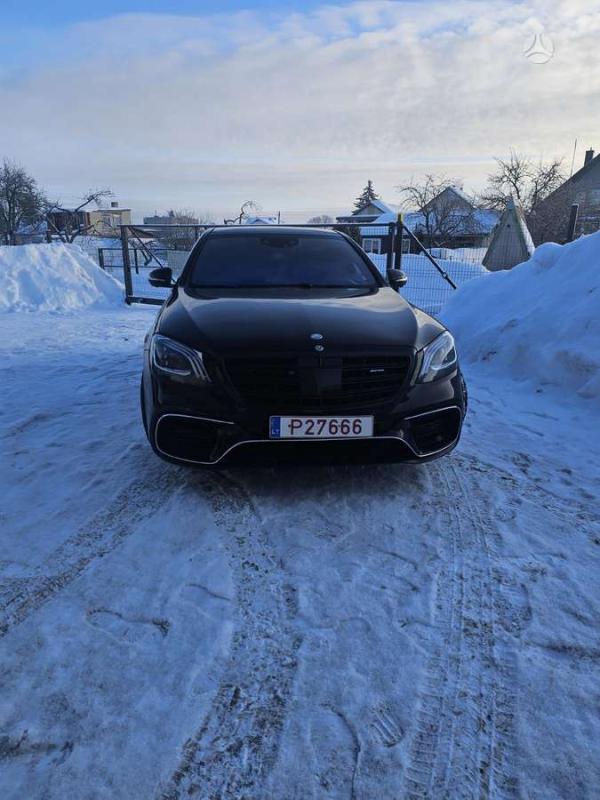 Black Mercedes-Benz S63 AMG 2017 in Panevezys, with an engine capacity of 5.50 L and mileage of 200 thousand km for 28000 €, photo 3 on AUTOMOTO.COM.LV