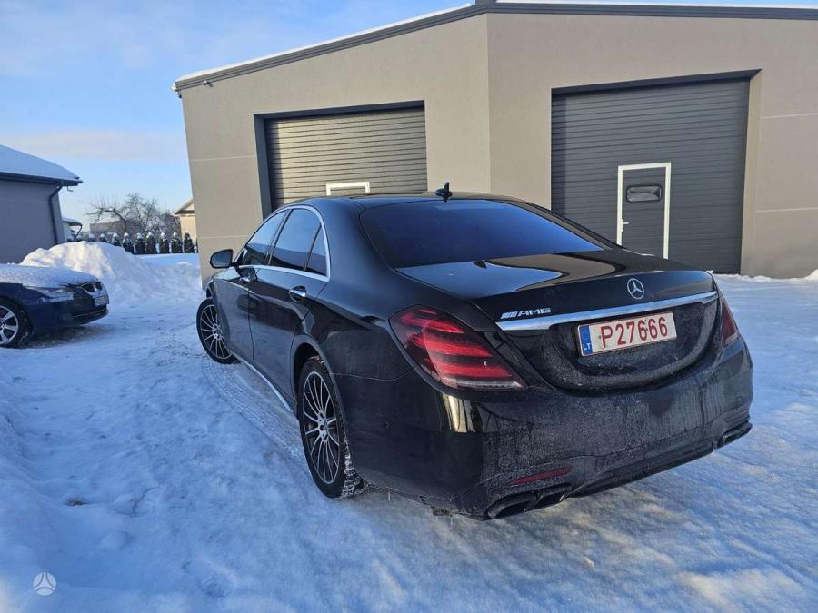 Black Mercedes-Benz S63 AMG 2017 in Panevezys, with an engine capacity of 5.50 L and mileage of 200 thousand km for 28000 €, photo 18 on AUTOMOTO.COM.LV
