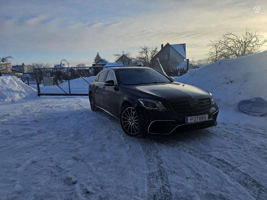 Black Mercedes-Benz S63 AMG 2017 in Panevezys, with an engine capacity of 5.50 L and mileage of 200 thousand km for 28000 €, photo 19 on AUTOMOTO.COM.LV
