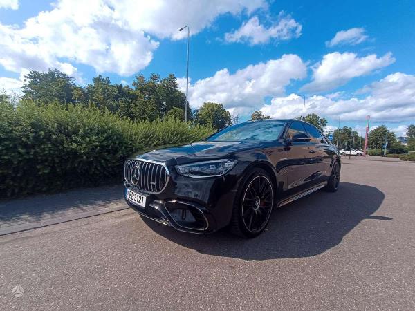Melns Mercedes-Benz S63 AMG 2023 Viļņa, ar dzinēja tilpumu 3.98 L un nobraukumu 100 tūkst. km par 150000 €, foto 1 vietnē AUTOMOTO.COM.LV