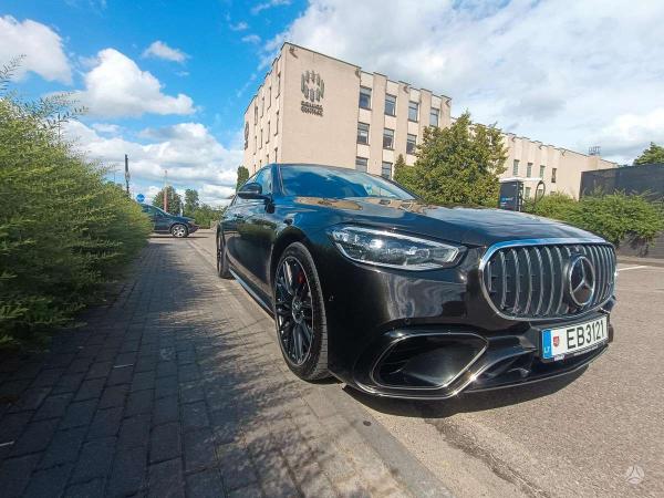 Melns Mercedes-Benz S63 AMG 2023 Viļņa, ar dzinēja tilpumu 3.98 L un nobraukumu 100 tūkst. km par 150000 €, foto 8 vietnē AUTOMOTO.COM.LV