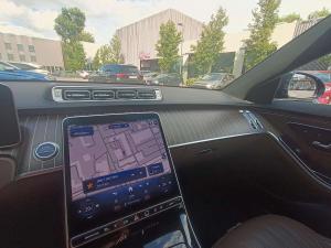 Melns Mercedes-Benz S63 AMG 2023 Viļņa, ar dzinēja tilpumu 3.98 L un nobraukumu 100 tūkst. km par 150000 €, foto 21 vietnē AUTOMOTO.COM.LV
