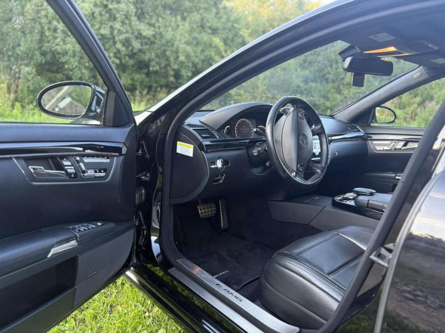 Черный Мерседес S63 AMG 2007 в Вильнюс, объемом двигателя 6.20 л и пробегом 164 тыс. км за 23800 €, фото 6 на AUTOMOTO.COM.LV