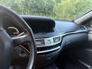 Черный Мерседес S63 AMG 2007 в Вильнюс, объемом двигателя 6.20 л и пробегом 164 тыс. км за 23800 €, фото 7 на AUTOMOTO.COM.LV