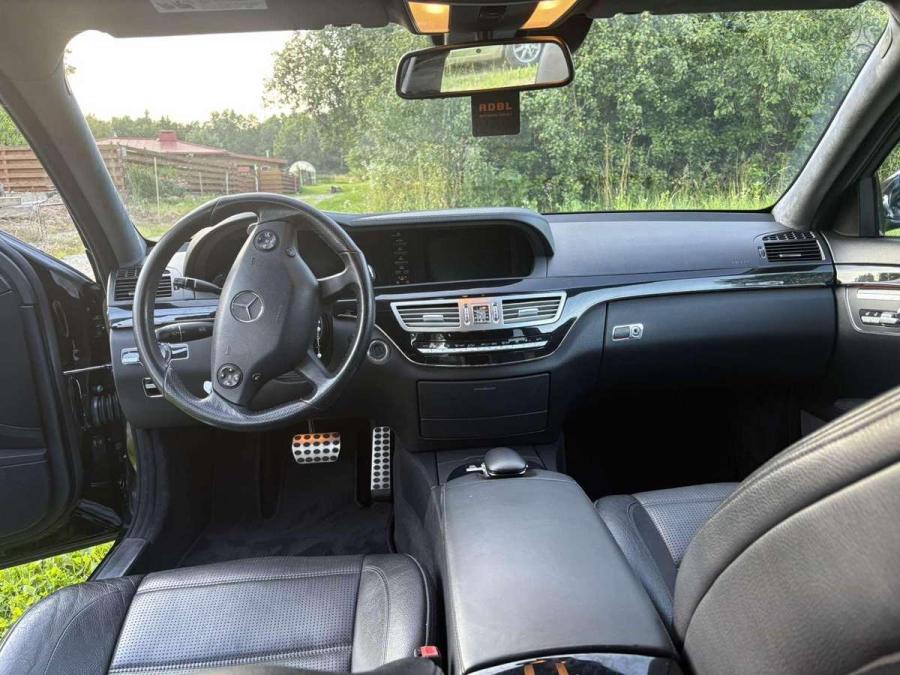 Черный Мерседес S63 AMG 2007 в Вильнюс, объемом двигателя 6.20 л и пробегом 164 тыс. км за 23800 €, фото 13 на AUTOMOTO.COM.LV