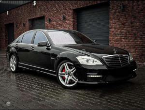 Melns Mercedes-Benz S63 AMG 2009 Viļņa, ar dzinēja tilpumu 6.20 L un nobraukumu 126 tūkst. km par 24200 €, foto  vietnē AUTOMOTO.COM.LV